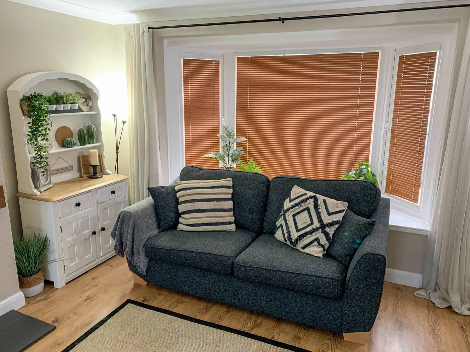 Intu Blinds - Winchester Blinds & Shutters